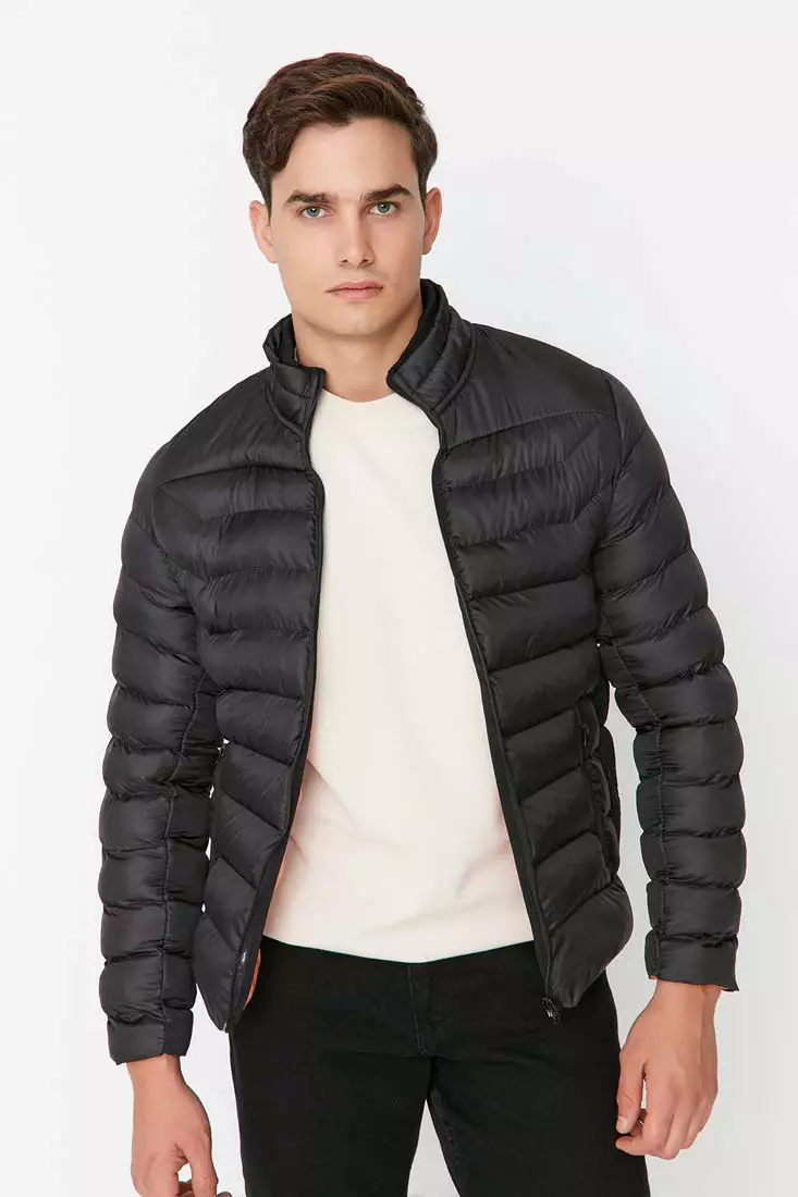 網上選購 Trendyol Basic Puffer Jacket 2025 系列 | ZALORA香港
