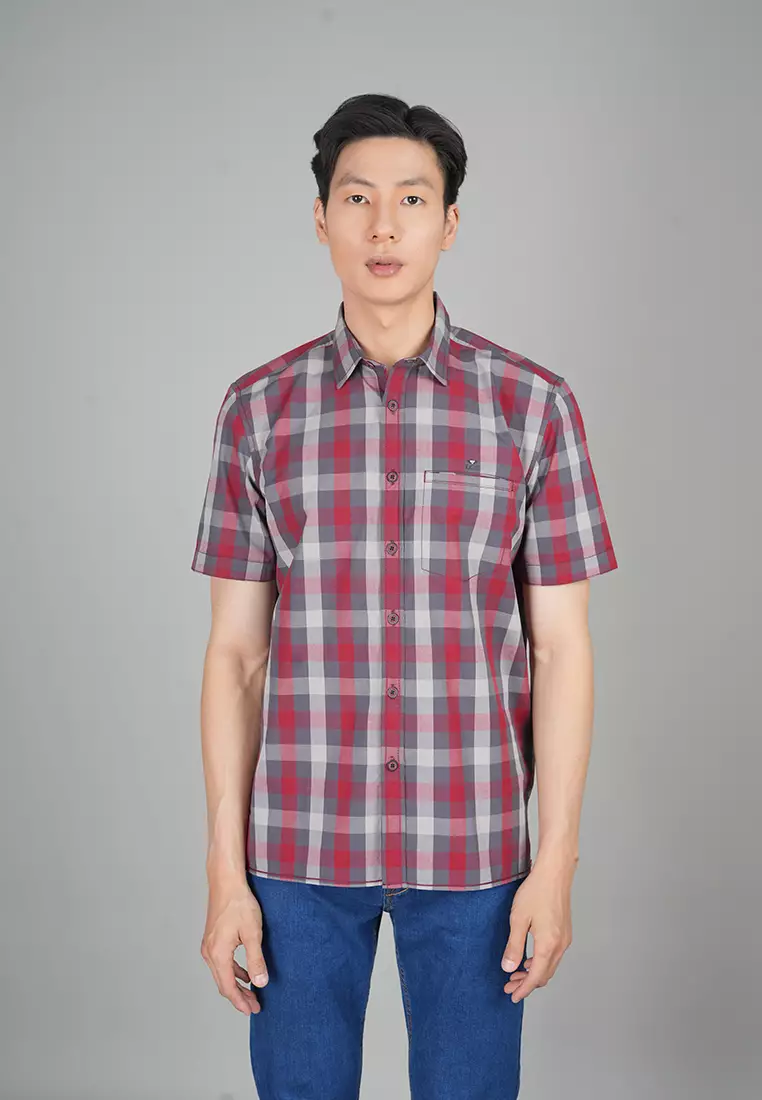 Jual LGS LGS - Kemeja Casual Pria - Lengan Pendek - Motif Kotak-Kotak - Warna Basic Merah ...