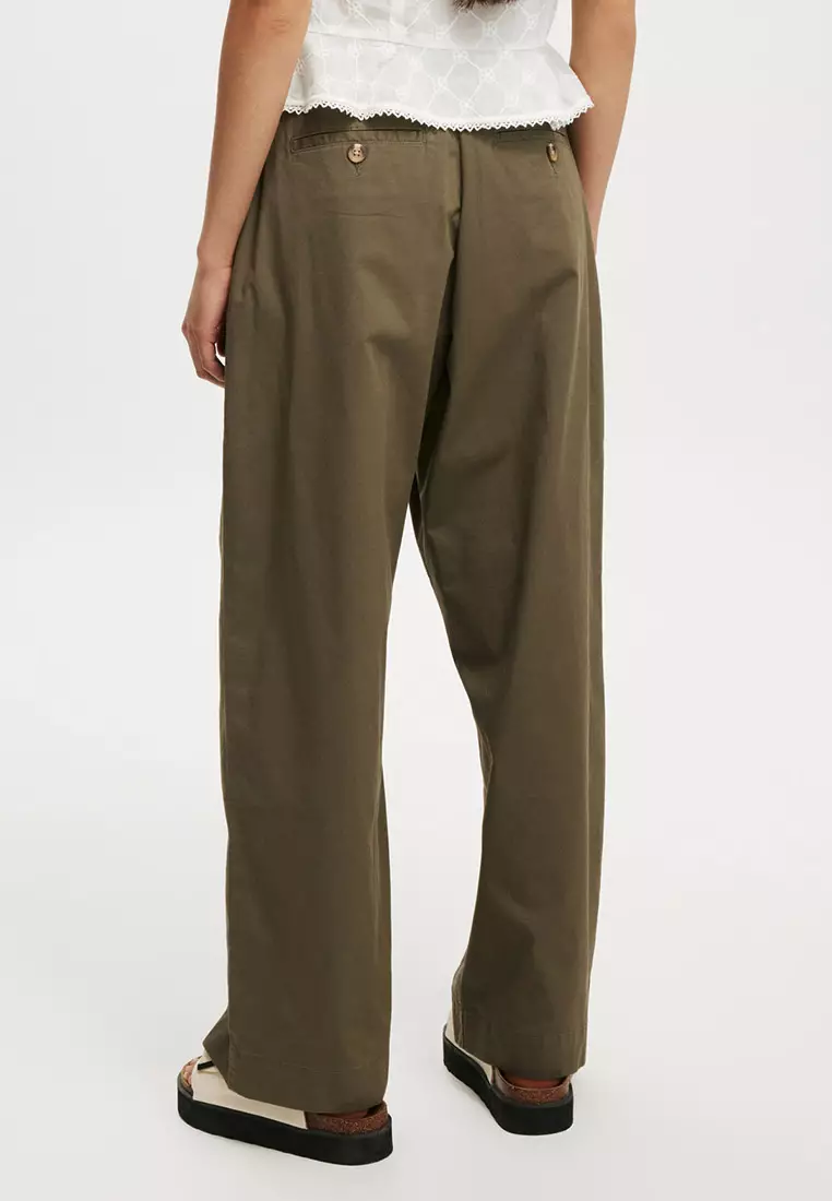 Jual Cotton On Robbie Chino Pants Original 2025 | ZALORA Indonesia