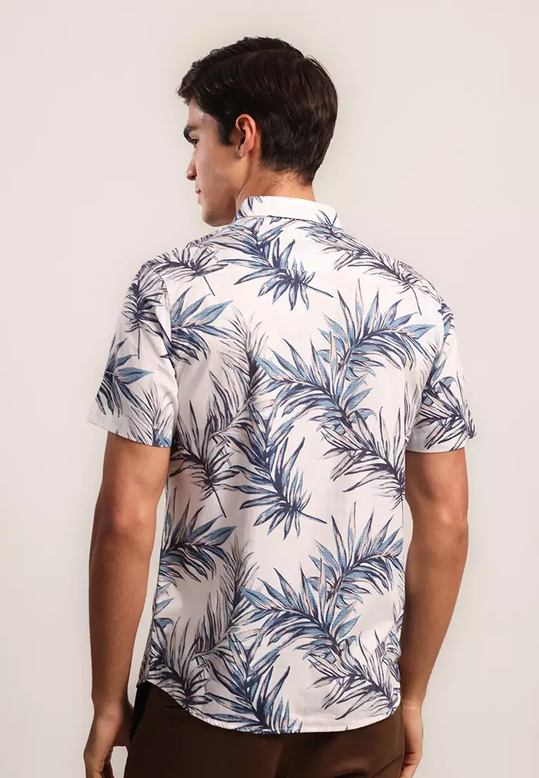 Jual MOC MOC Kemeja Lengan Pendek Pria Chelsie - White Original 2025 ...