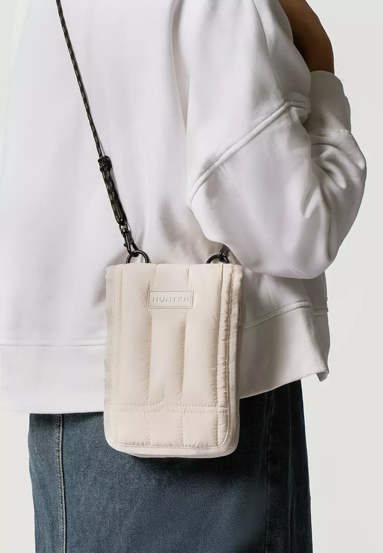 Buy Hunter Boots INTREPID PUFFER ESSENTIAL PHONE POUCH Online | ZALORA ...