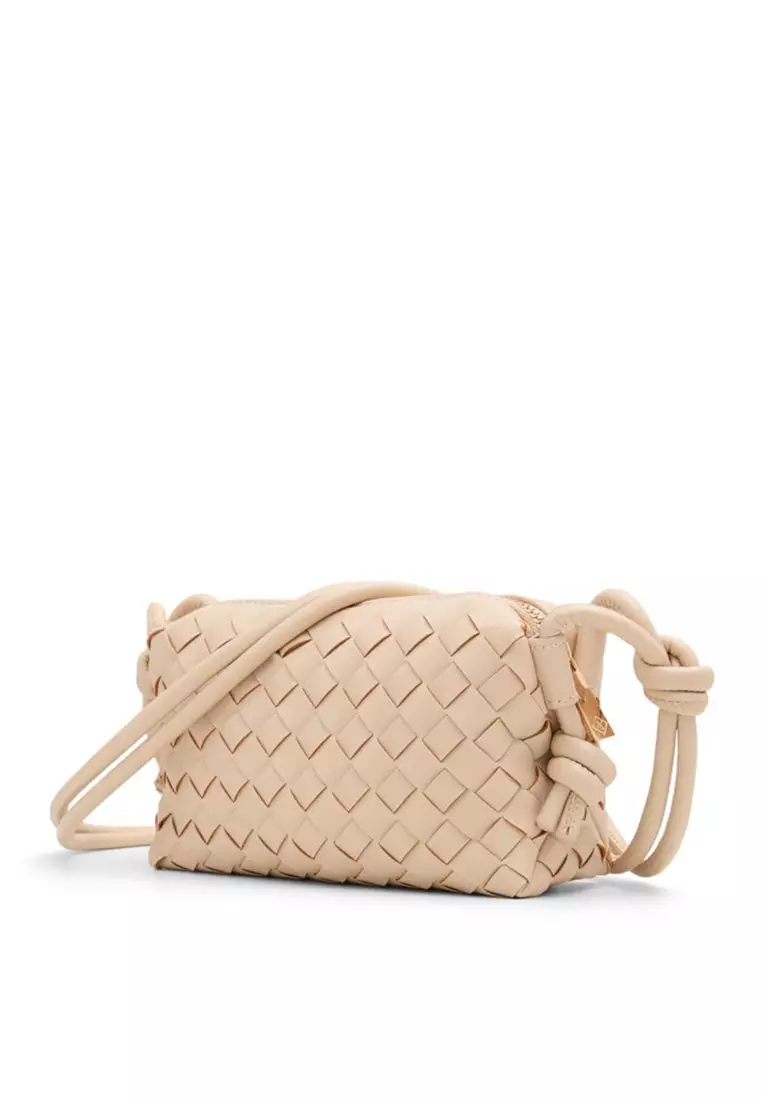 網上選購 Call It Spring Monicaa Textured Crossbody Bag 2025 系列 | ZALORA香港
