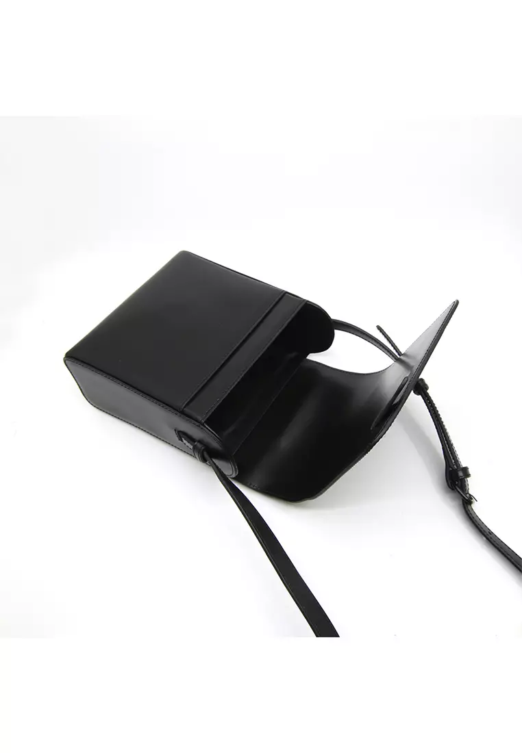 Buy Urban Stranger Explorer CUBE Bag Online | ZALORA Malaysia