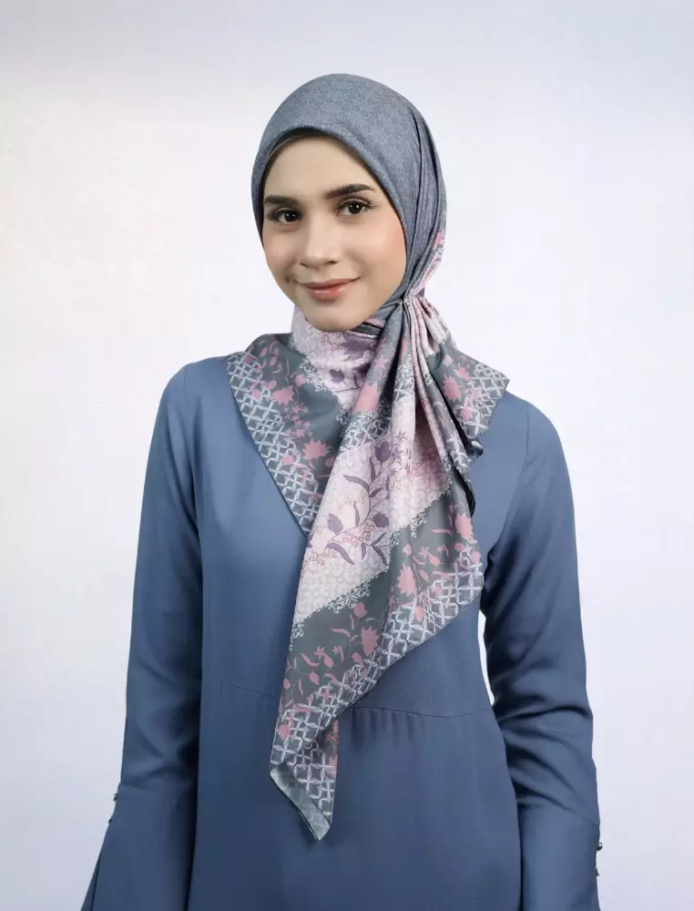 Jual ZOYA Emira Print Scarf Dark Grey - Kerudung Hijab Segiempat Motif ...