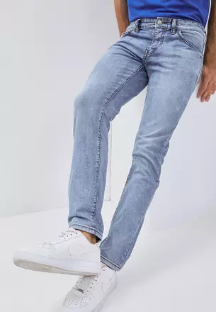 Sandal & Apparel Carvil Terbaru di ZALORA