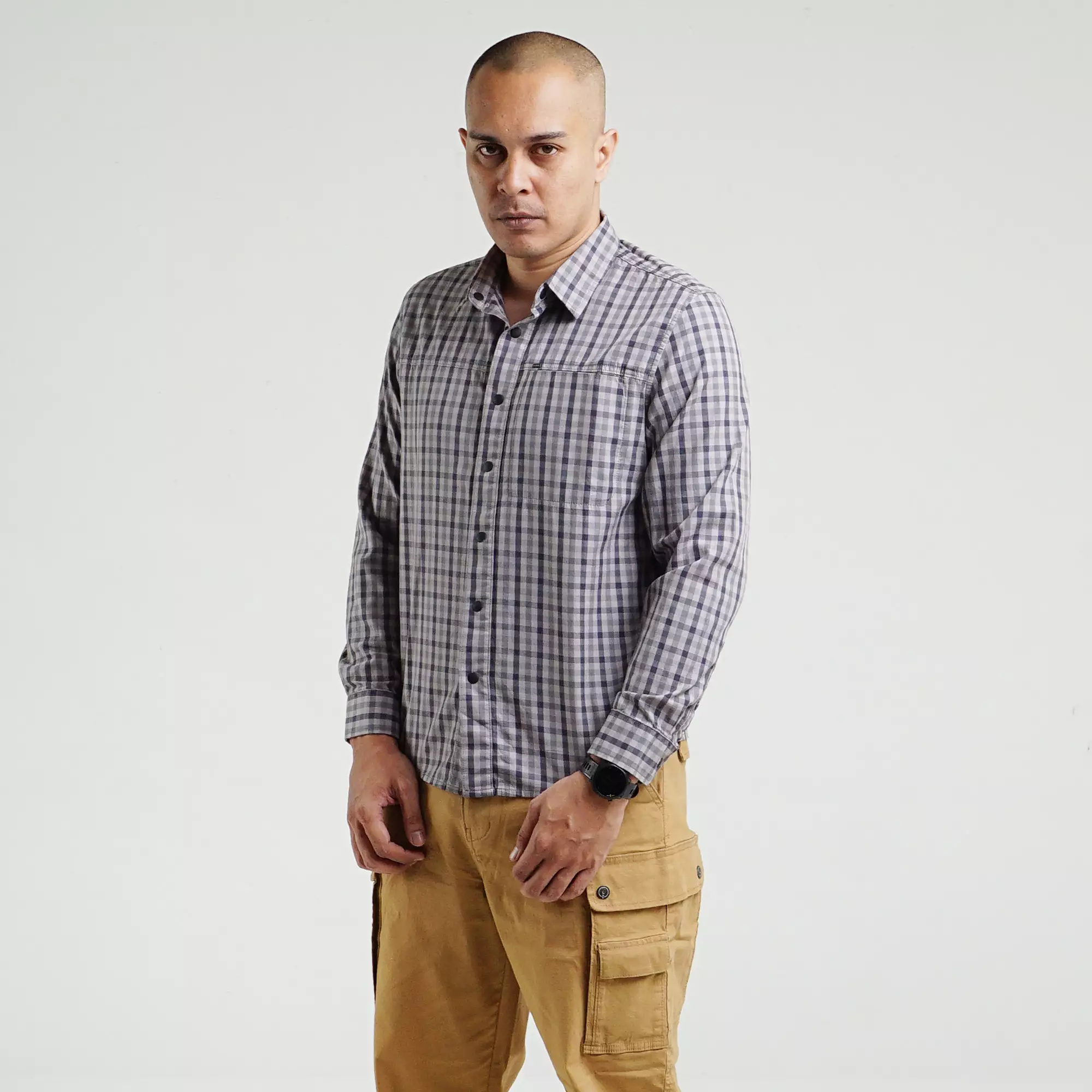 Jual MGEE MGEE LONG SHIRT Original 2025 | ZALORA Indonesia