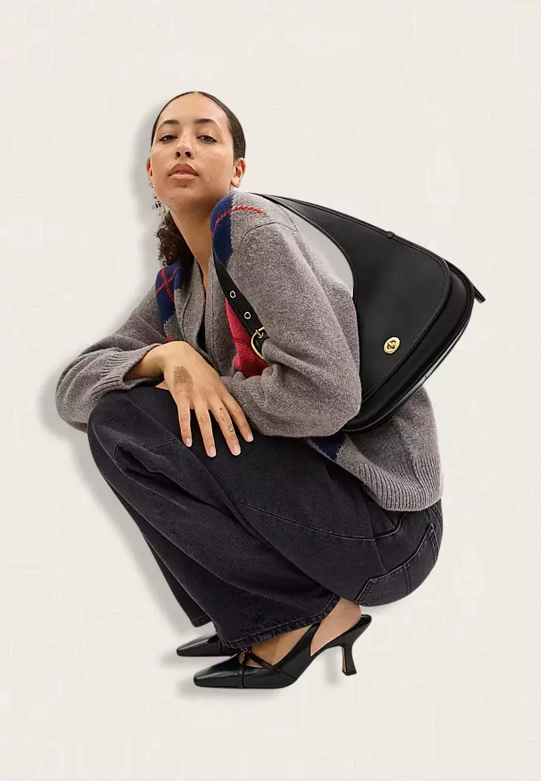 Jual Coach Coach Cashin Carry Crescent Bag Black Original 2025 | ZALORA Indonesia