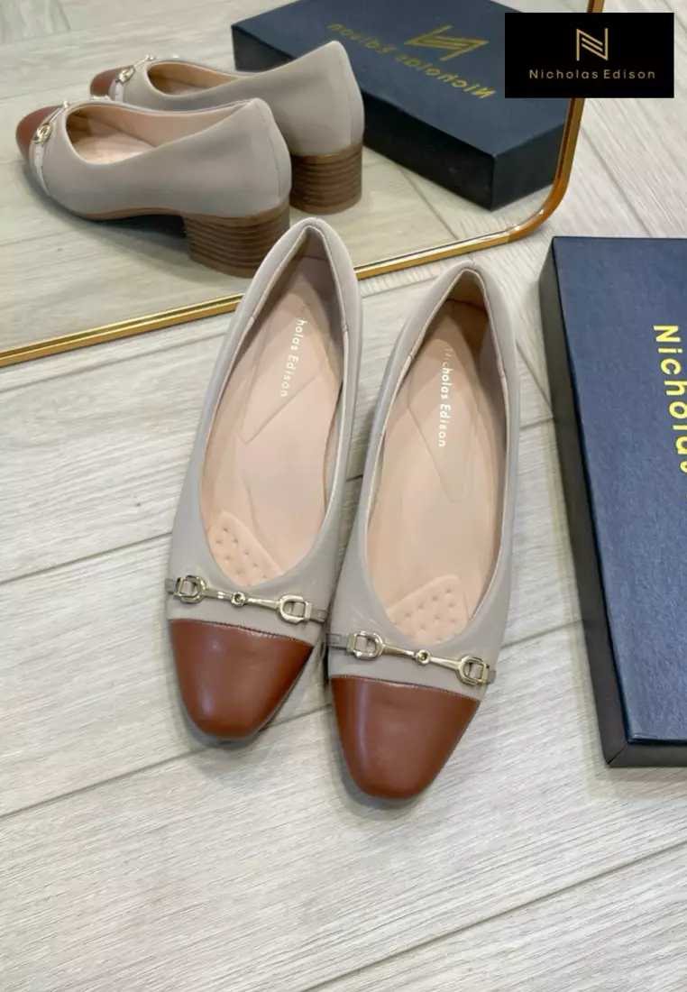 Jual NICHOLAS EDISON Heels Camille Khaki Original 2026 | ZALORA Indonesia