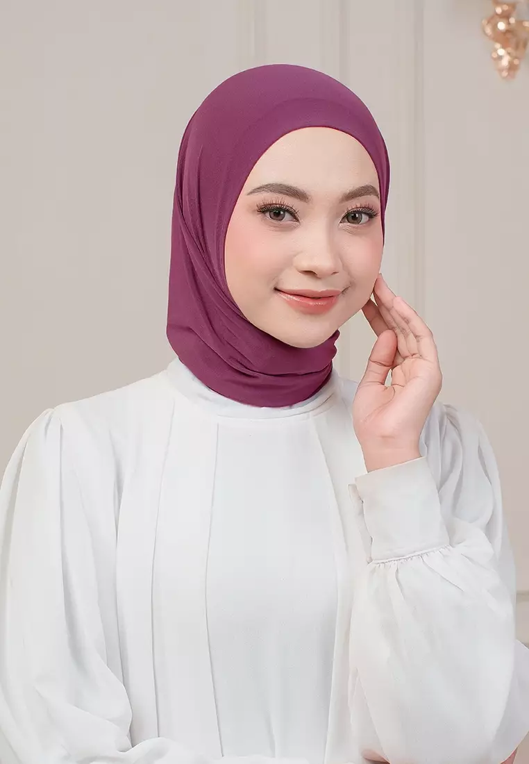 Jual Cantik Kerudung HIJAB INSTAN QIARA - BURGUNDY Original 2025 | ZALORA Indonesia