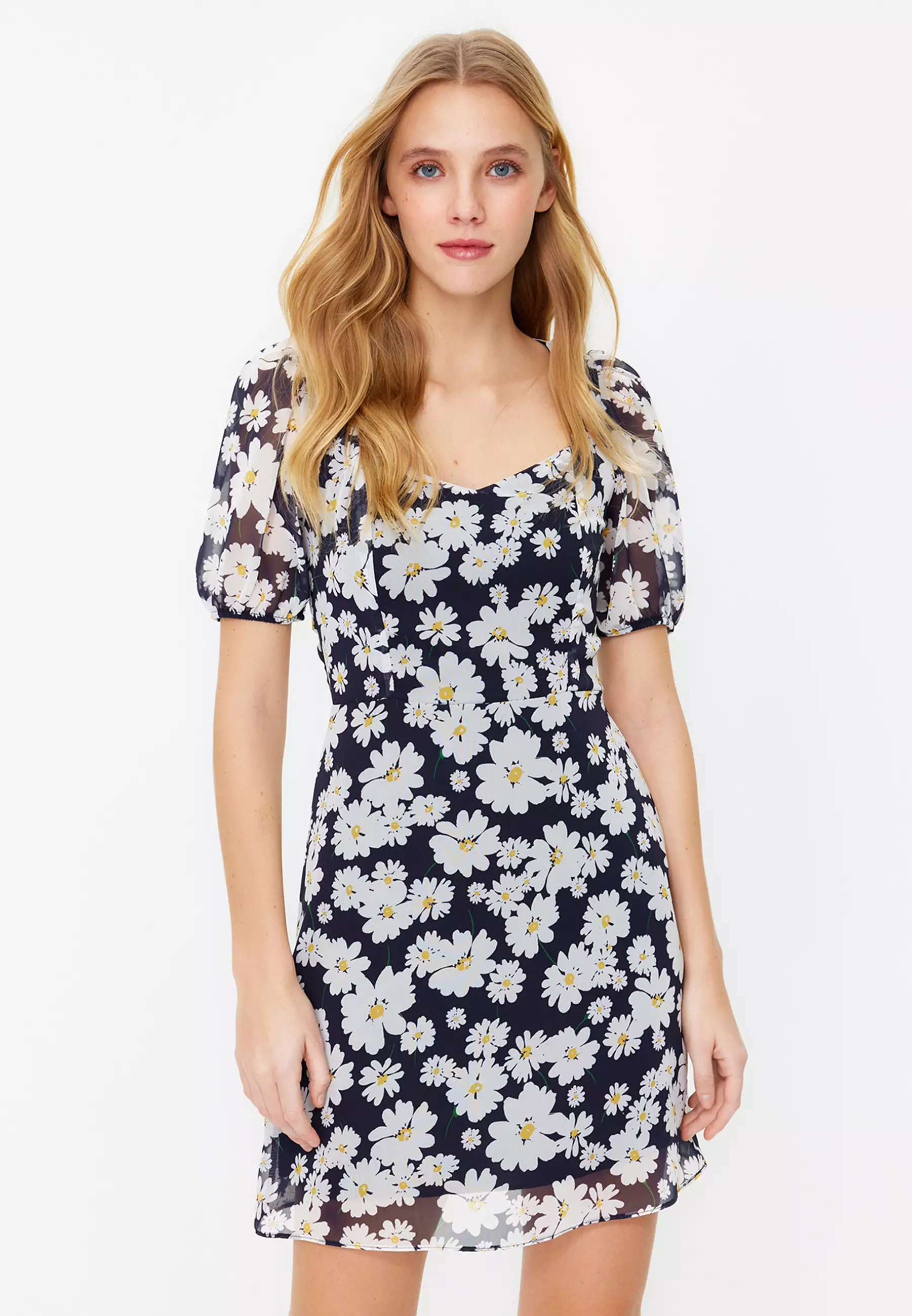 Buy Trendyol Floral Dress Online Zalora Malaysia