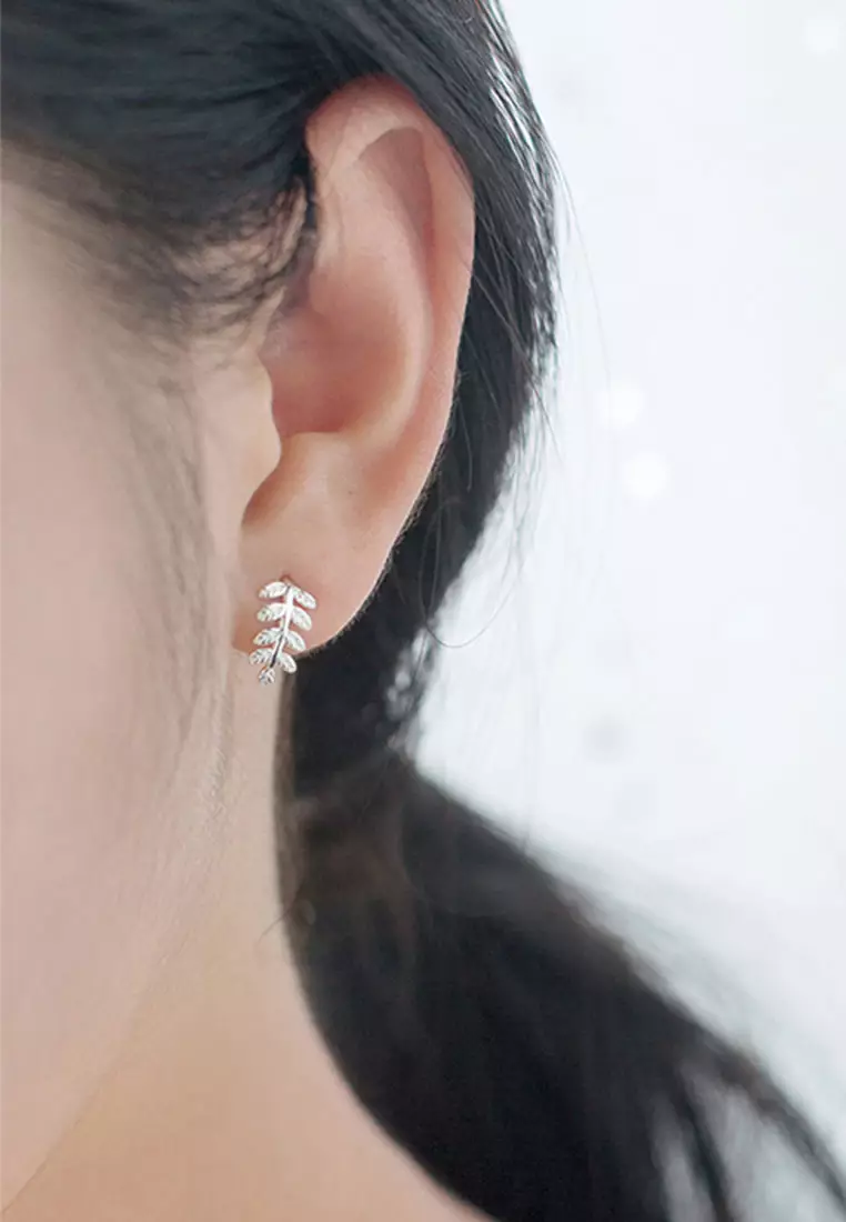 Buy HAPPY FRIDAYS 925 Silver Leaf Design Ear Cuff JW AR-E5269 2024 Online | ZALORA Philippines