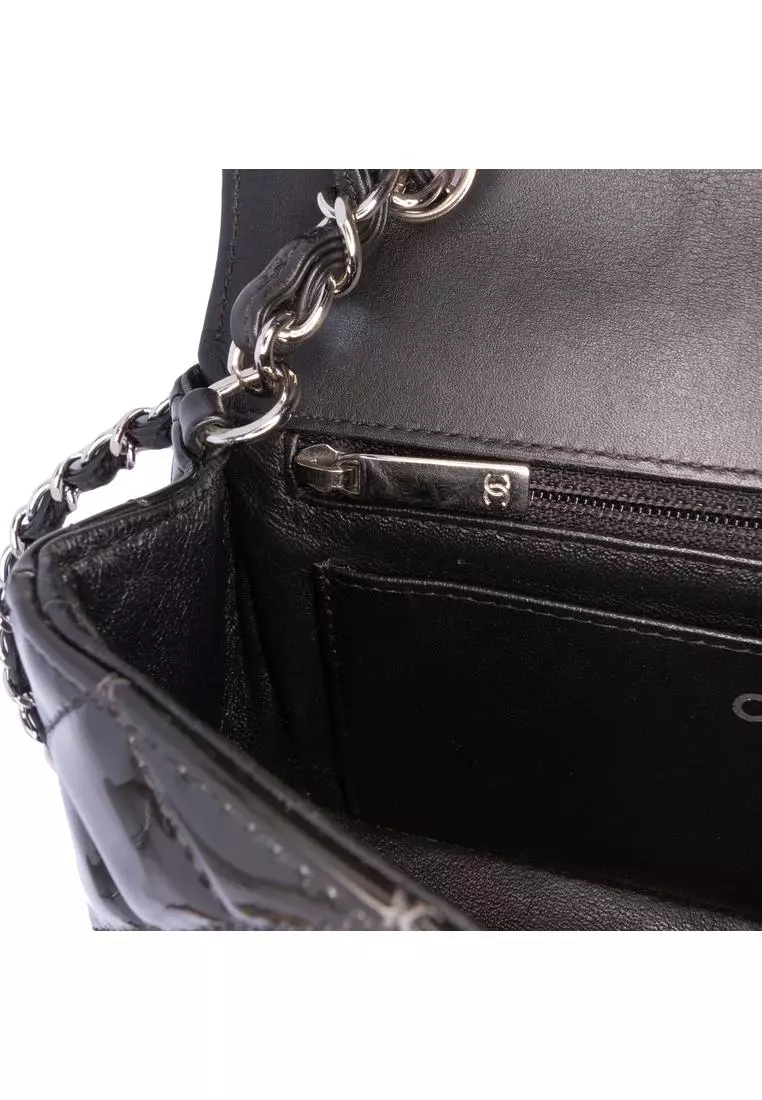 Chanel Pre-Loved Mini Rectangular Bicolor 2025 | Buy Chanel Online ...