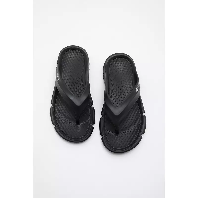 Jual Berrybenka Label MEN DIGGER SANDAL BLACK Original 2026 | ZALORA ...