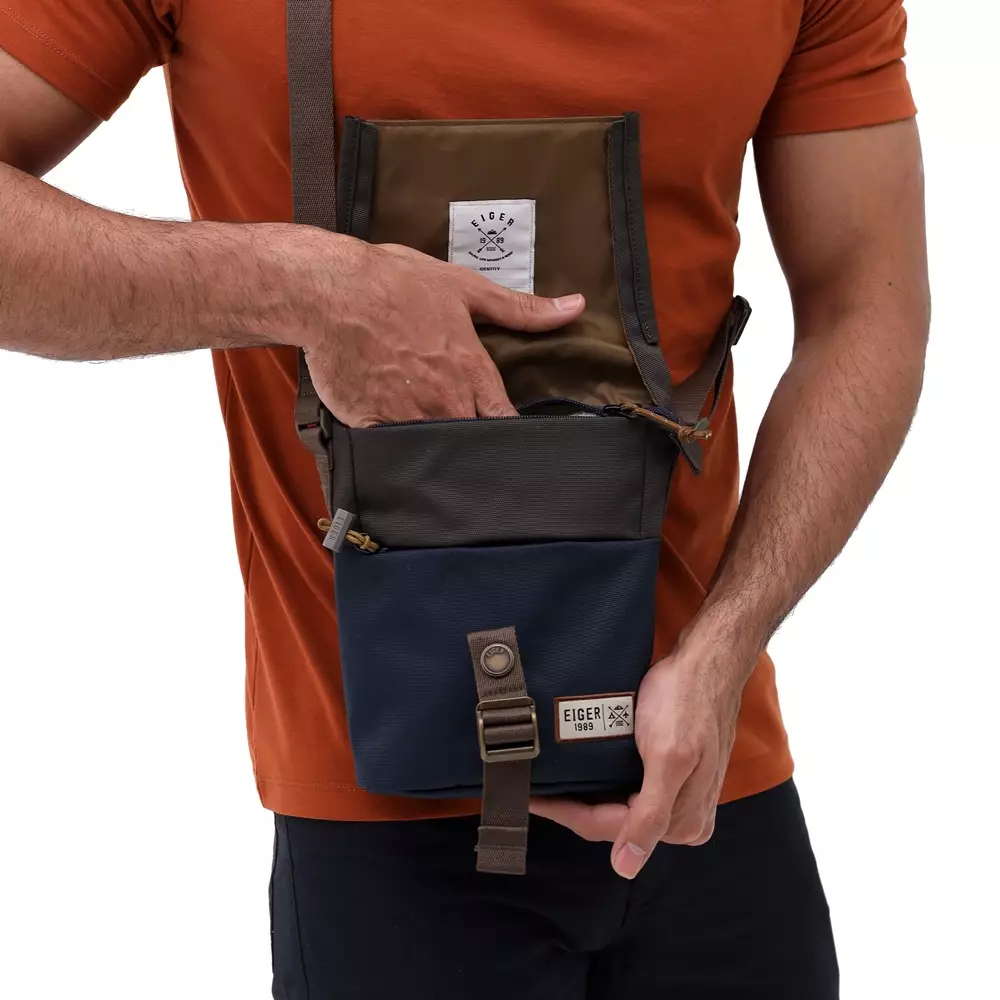 Jual Eiger Eiger Wanderer Pouch Travel Pouch Original 2024 | ZALORA ...