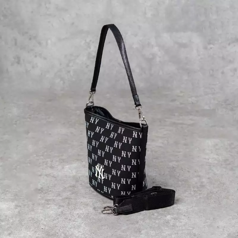 Jual MLB Tas MLB NY METAL MONOGRAM WHITE BLACK BUCKET BAG WITH LS 100% ...