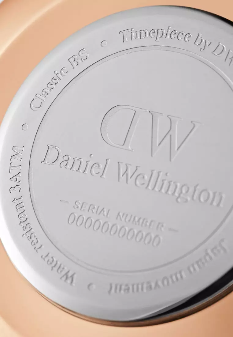 Jual Daniel Wellington Petite Melrose 36mm Watch - Black dial Mesh ...