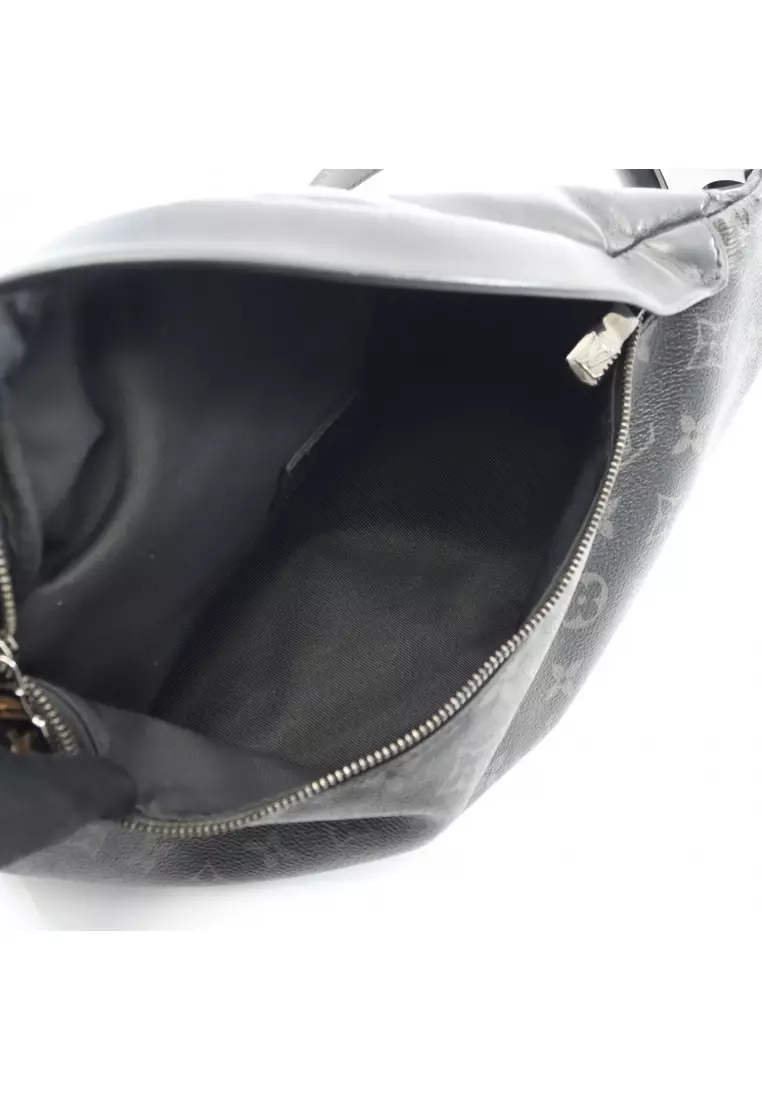 Louis Vuitton Pre-Loved Louis Vuitton Discovery bum bag Monogram ...