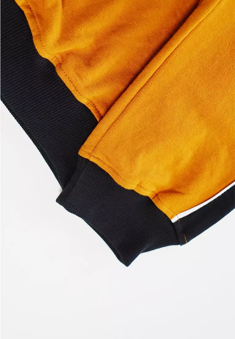 Jual Ryusei Ryusei Sweater Atsuga Mustard Original 2026 | ZALORA Indonesia