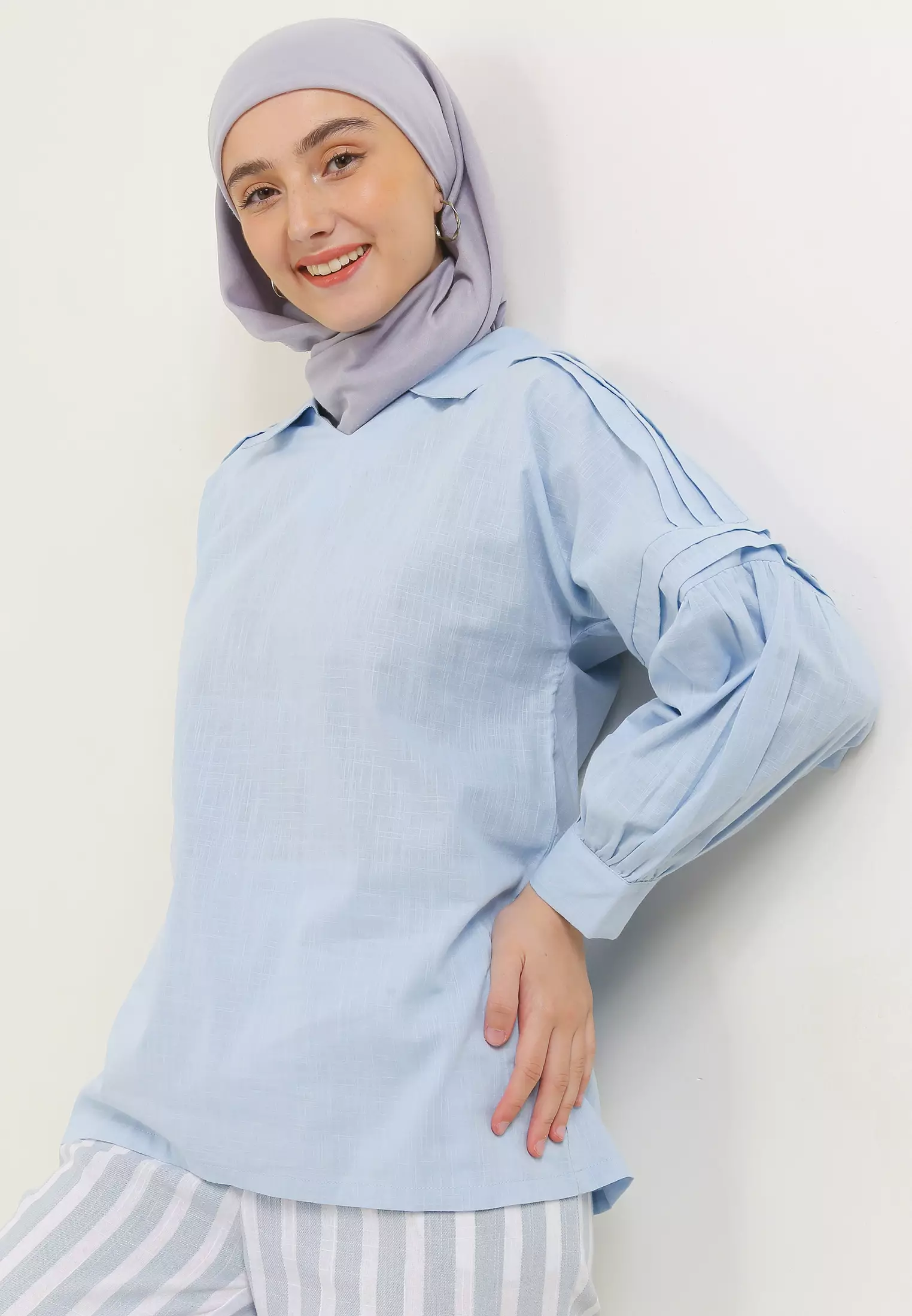Jual MFMW MFMW Andress Atasan Blouse Soft Blue Original 2025 | ZALORA ...