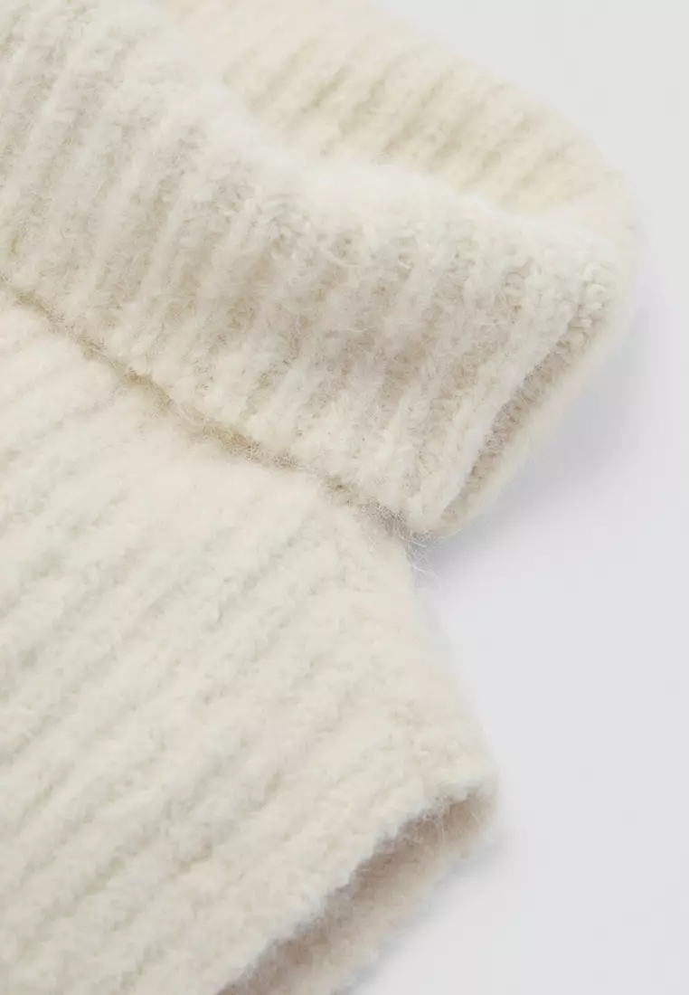 Buy Mango Crop Turtleneck Shawl 2025 Online | ZALORA Philippines