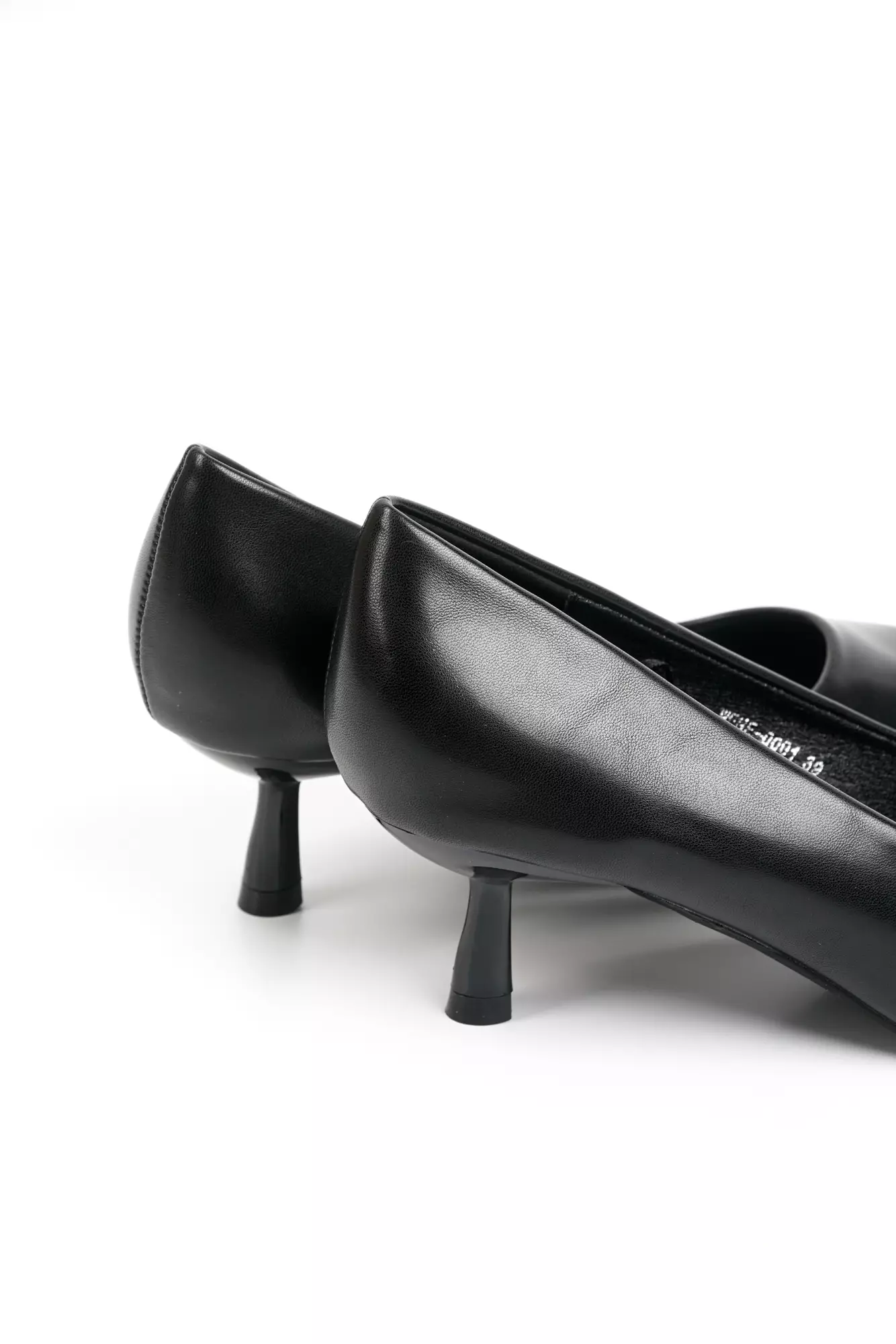 Jual Blow Blow Bijou Heels Wanita 3cm WEHE 0001 Original 2026 | ZALORA ...