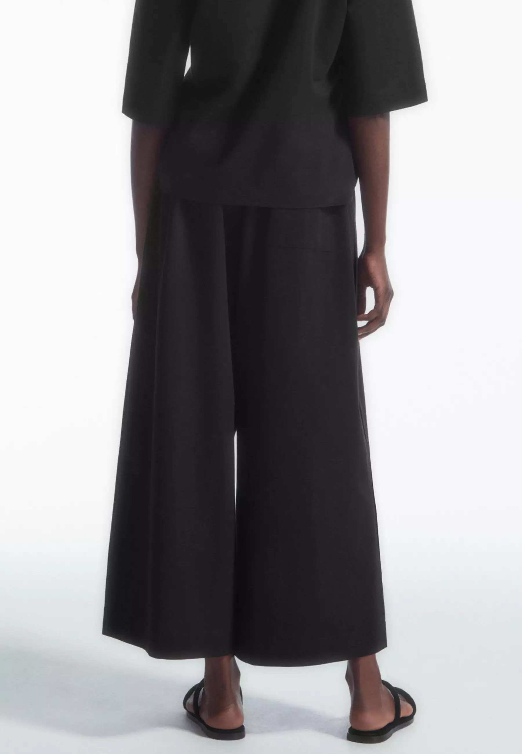 Buy COS Wide-Leg Jersey Culottes 2025 Online | ZALORA