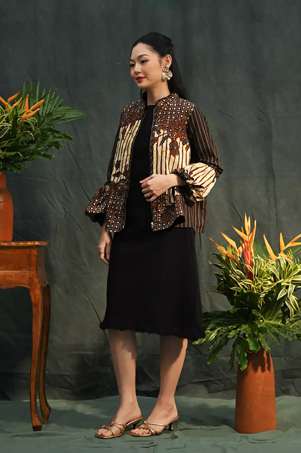 Jual Nona Rara Batik NONA RARA - Viremi Tulis Sogan T3158, Blouse Batik ...