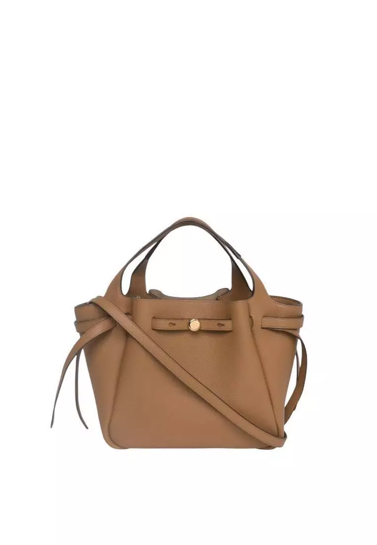 tory burch background check