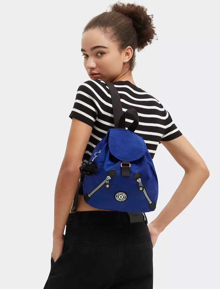 網上選購 Kipling NEW FUNDAMENTAL S Rapid Navy Backpack 2025 系列 | ZALORA香港