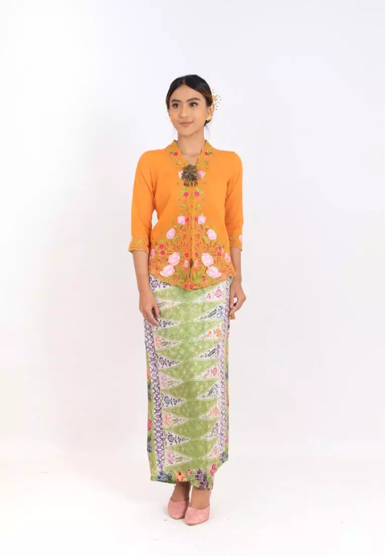 Jual Soraya Kebaya Kebaya Encim Nyonya Orange Original 2025 Zalora Indonesia