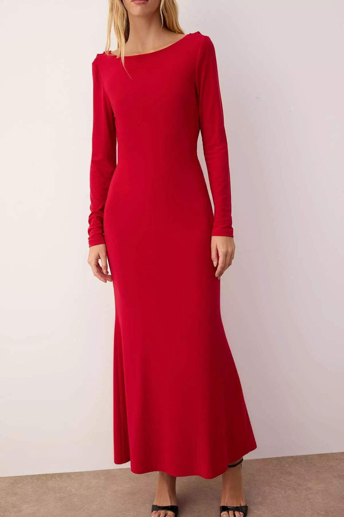 Buy Trendyol Red Plain Knit Sandy Maxi Unlined Graduation/Prom Dress ...