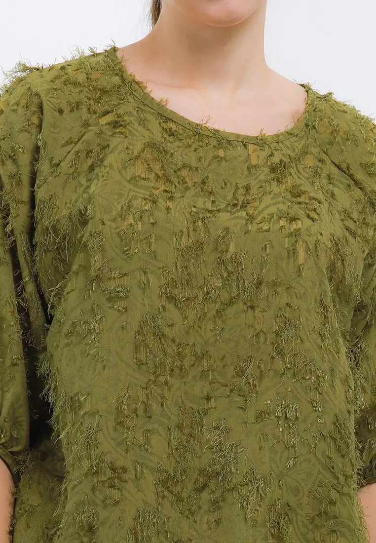 Jual Icons Diane Sleeves Furry Jacquard Blouse Original 2024 | ZALORA Indonesia