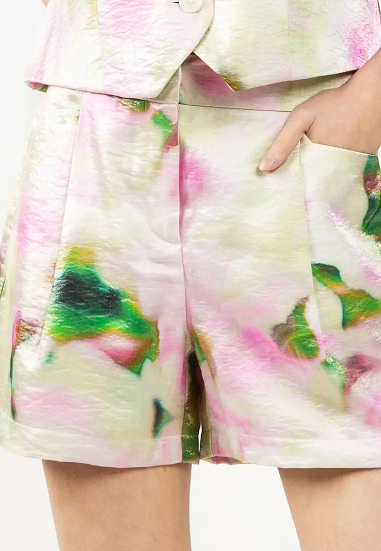 Buy Vero Moda Mid Waist Shiny Shorts 2026 Online | ZALORA
