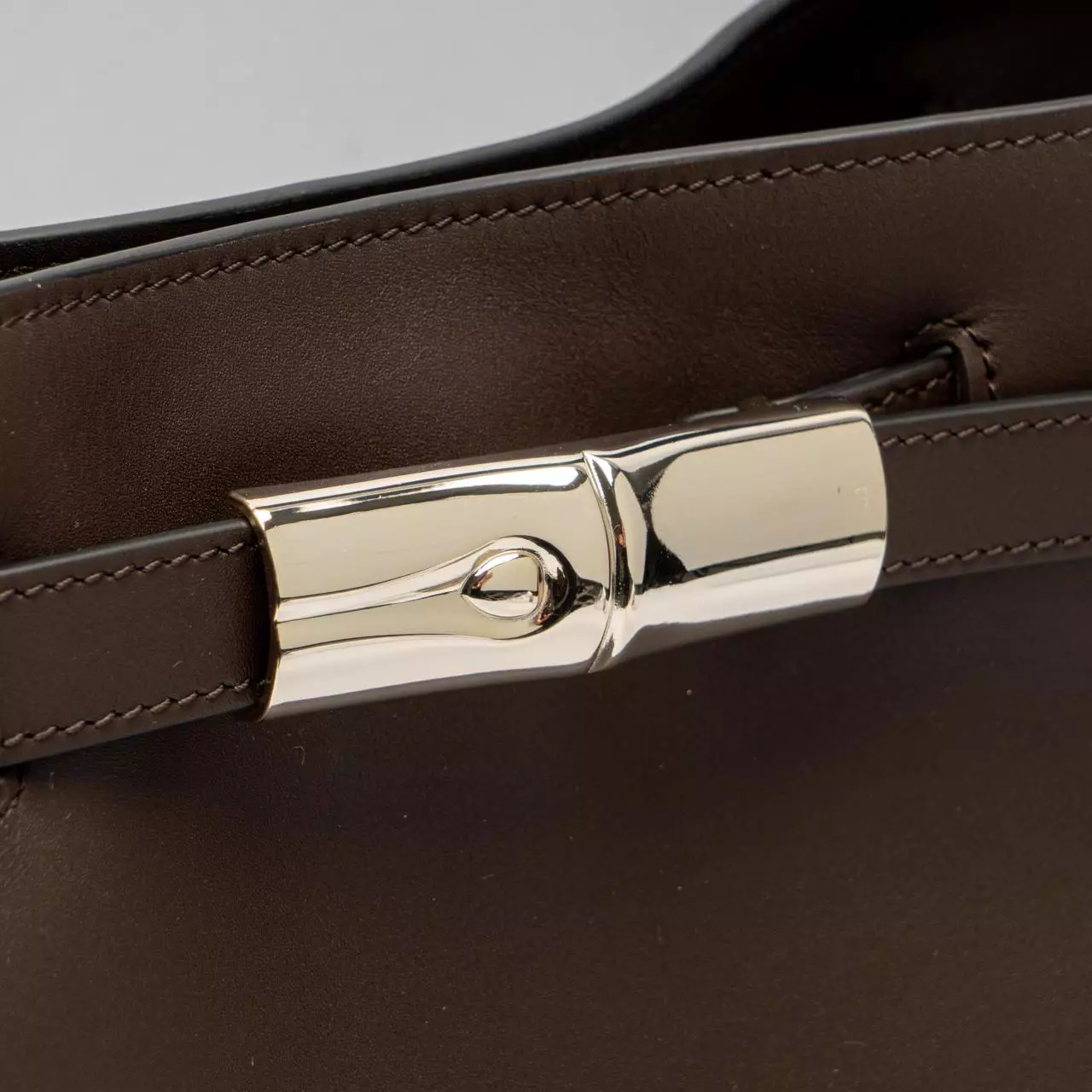 Jual Longchamp Le Smart Shoulder Bag Leather Mocha Original 2026 ...
