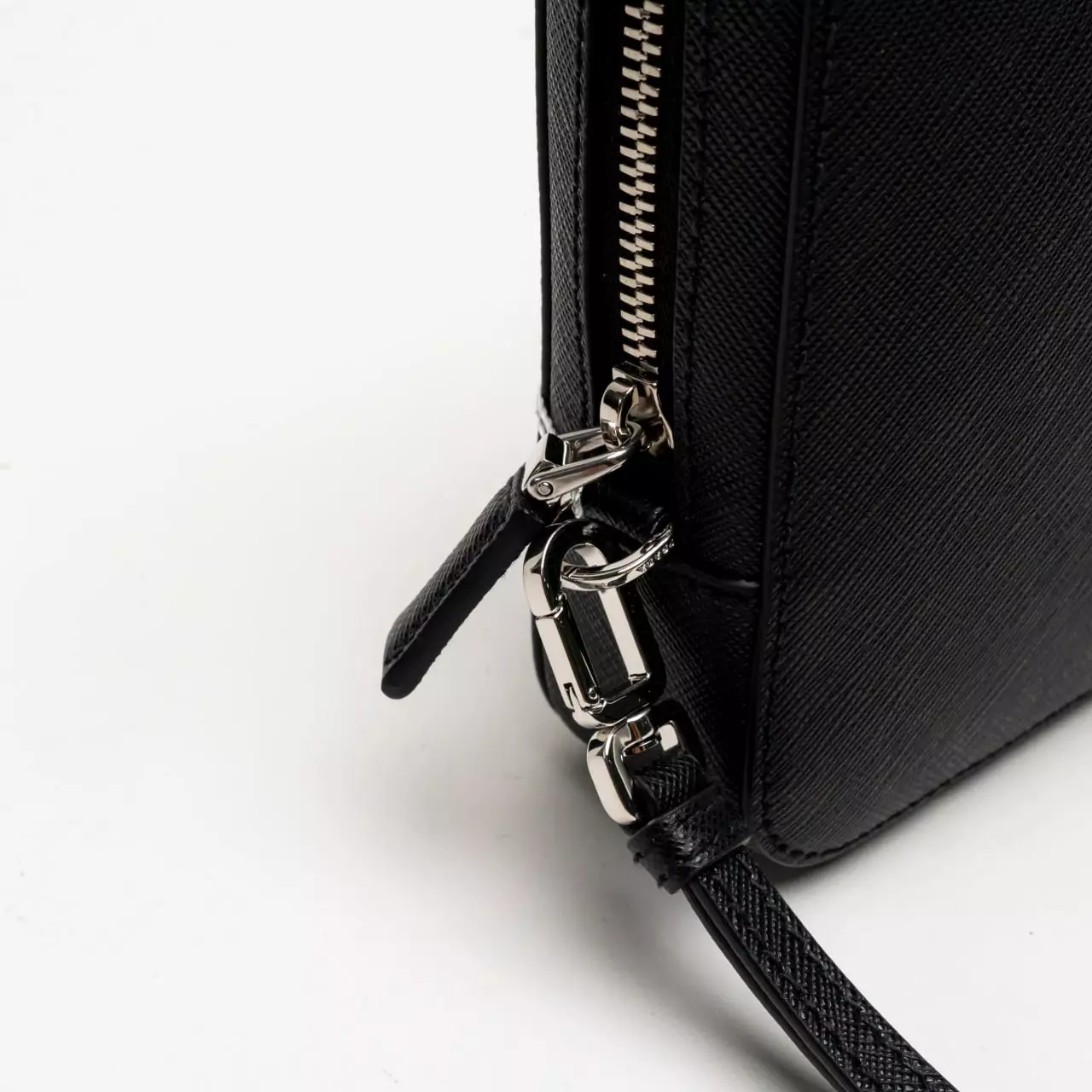 Jual Prada Prada Pouch Zipper Closure Saffiano Leather Black Original ...