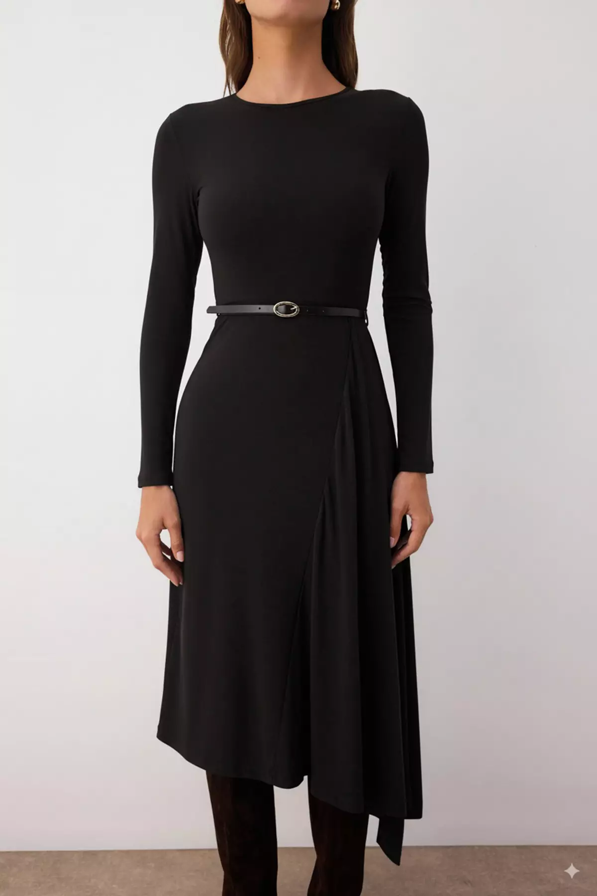 Jual Trendyol Black Plain A-Line/Belt-Drop Belt Detailed Crew Neck ...