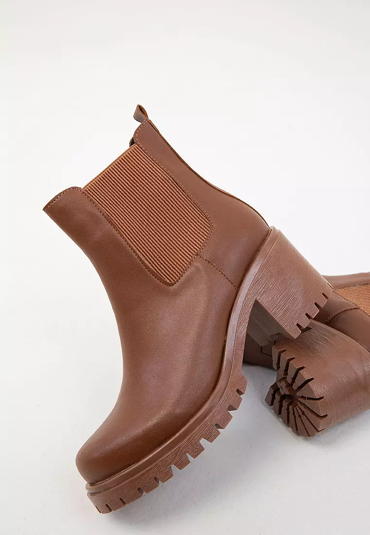 Buy Soho Chunk Heeled Chelsea Boots 2025 Online | ZALORA Philippines