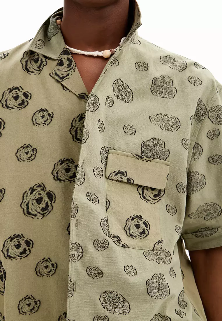 Buy Desigual Desigual Man Embroidered resort shirt. 2025 Online | ZALORA