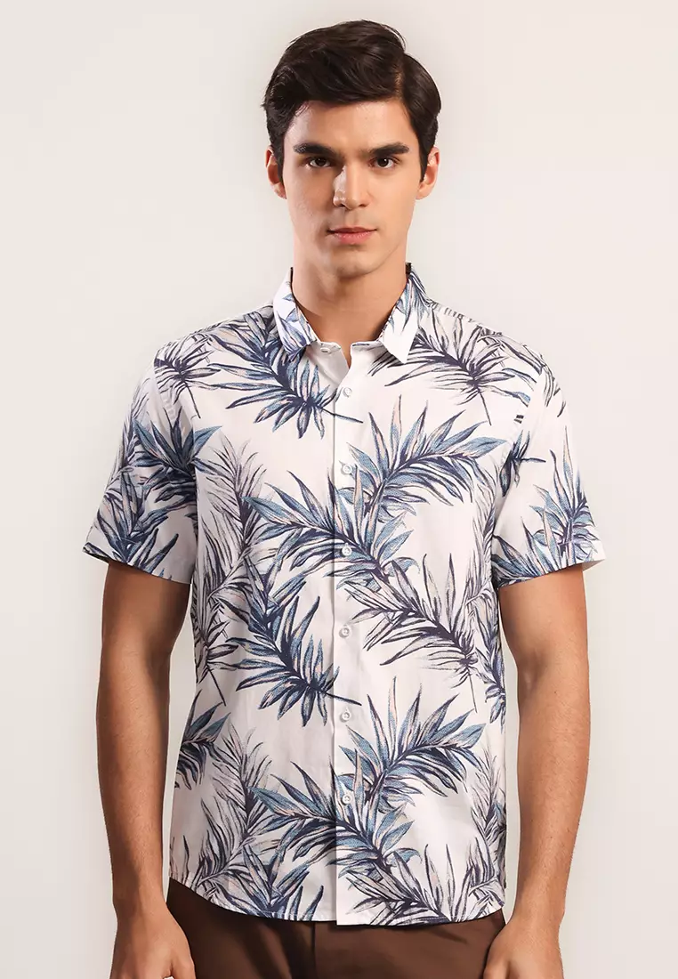 Jual MOC MOC Kemeja Lengan Pendek Pria Chelsie - White Original 2025 ...