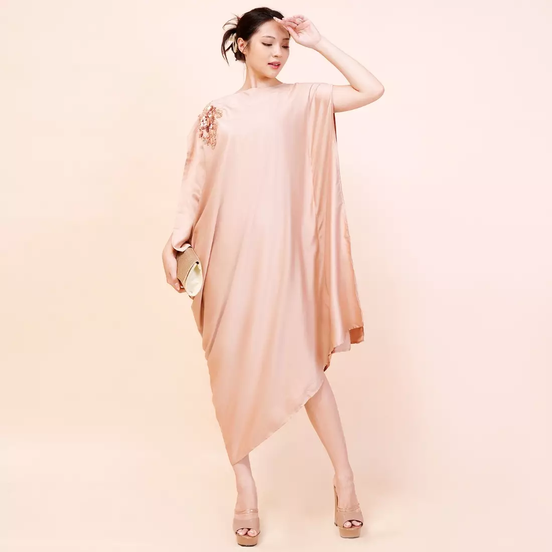 Jual MKY Clothing Azalia Caftan in Brown Original 2025 | ZALORA Indonesia