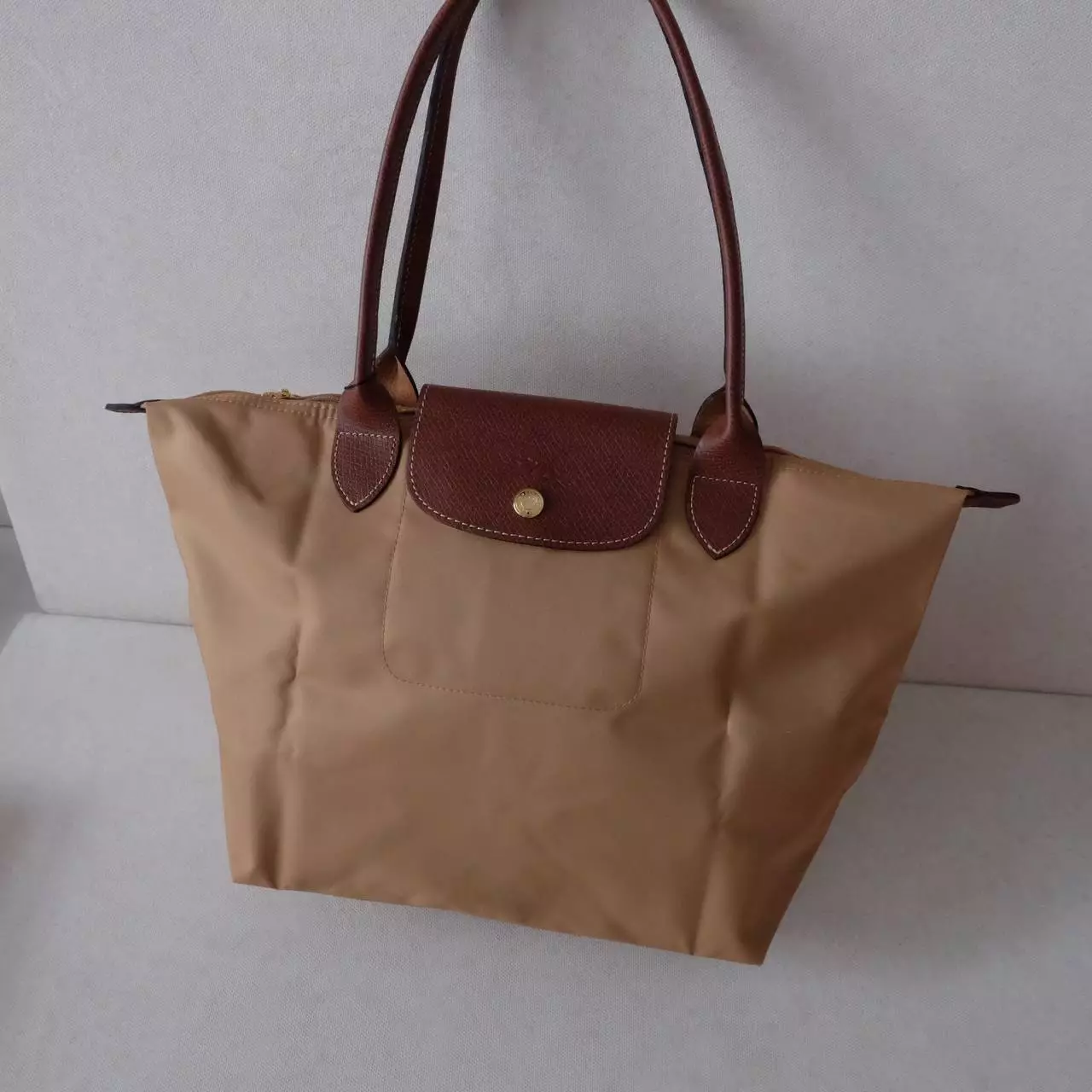 Jual LONGCHAMP Le Pliage Green Small Long Handle Chamois Original 2024 ...