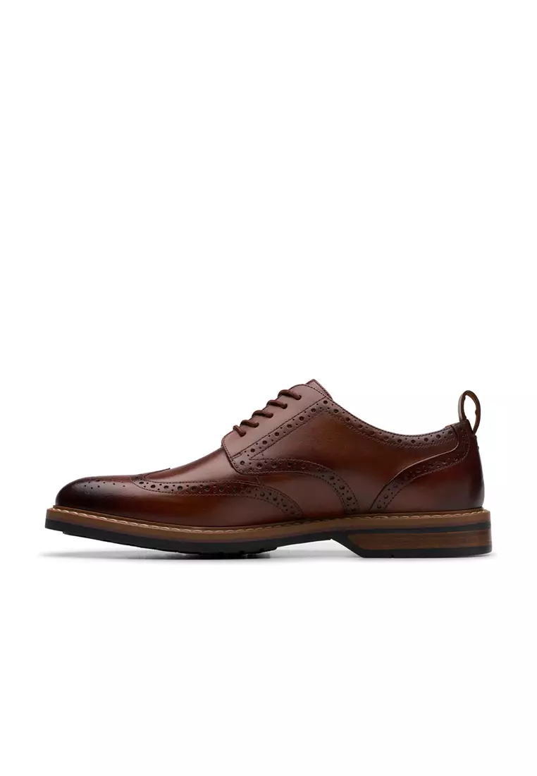 Buy Clarks Mens Aldwin Limit Derby Shoes - Mid Tan Lea 2026 Online | ZALORA