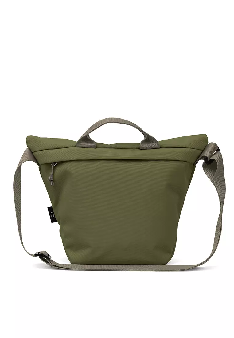 網上選購 Hellolulu KASEN (Eco 版本) - 日常斜揹袋, 大容量斜跨側背電話包 (橄欖) 2025 系列 | ZALORA香港