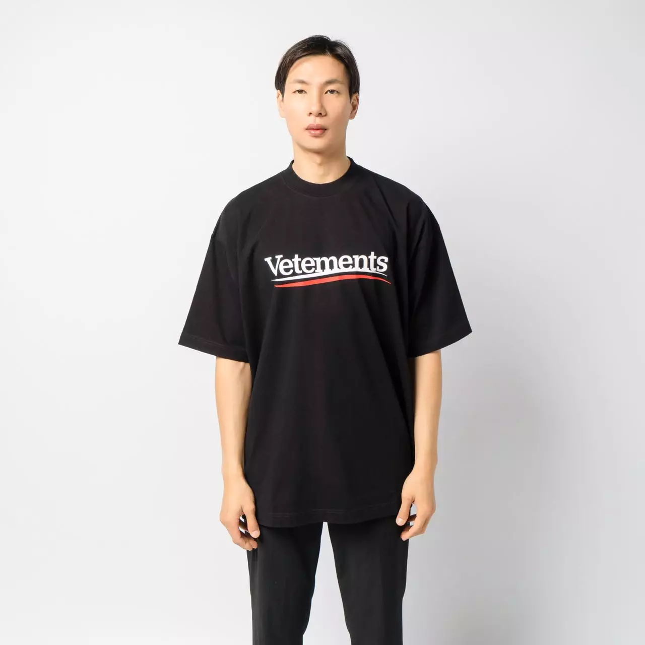 Jual Vetements Campaign Logo T-Shirt Black Original 2025 | ZALORA ...
