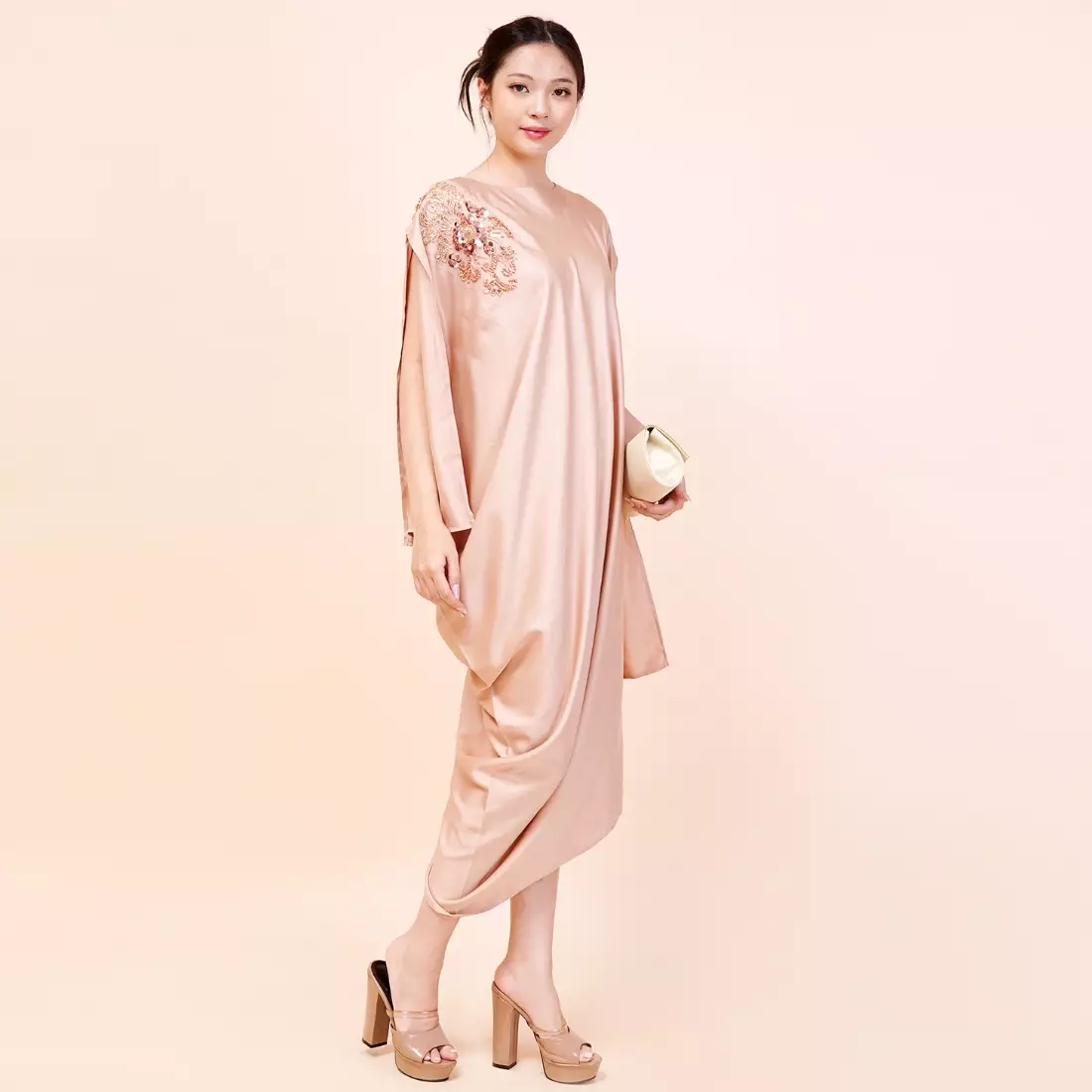 Jual MKY Clothing Azalia Caftan in Brown Original 2025 | ZALORA Indonesia
