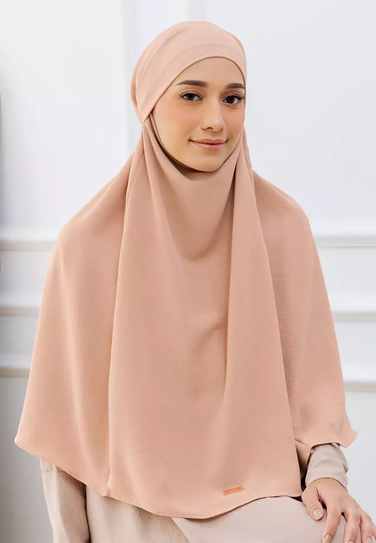 Jual Lozy Hijab Halima French Khimar Nude Original 2025 | ZALORA Indonesia