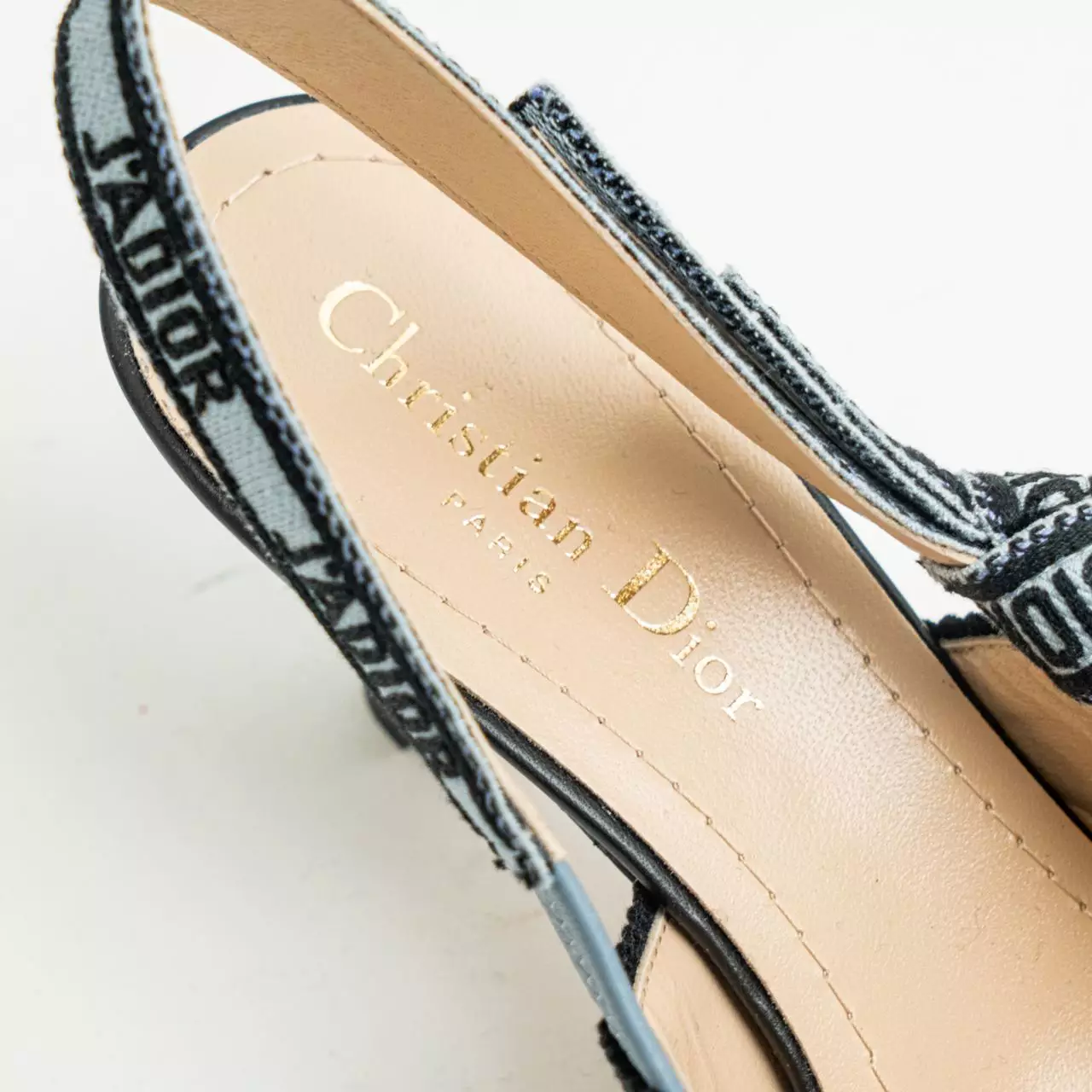 Jual Christian Dior Slingback 65 Kitten Heels Ocean Original 2025 ...