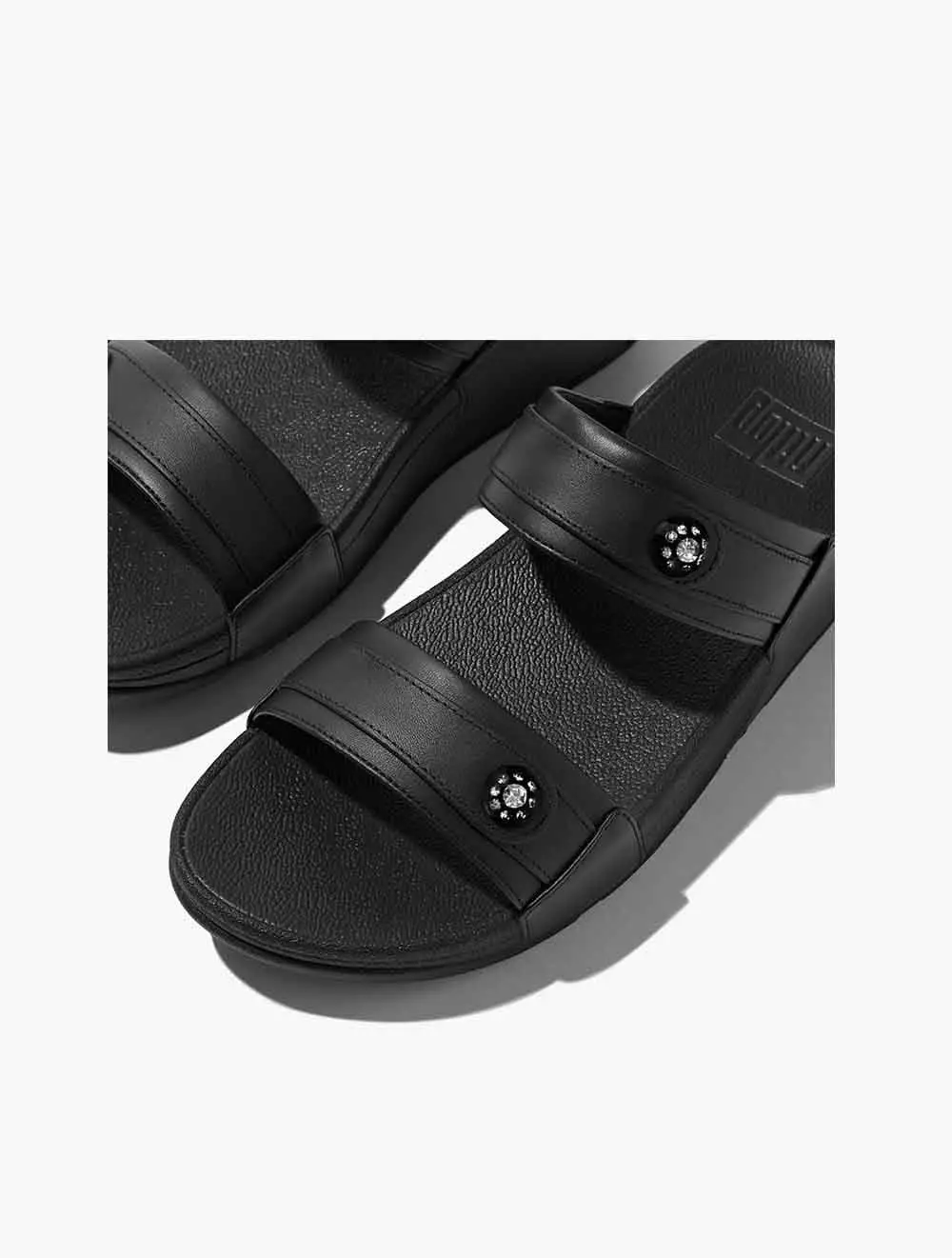 Jual FitFlop Fitflop Lulu Crystal-Cluster Leather Slides - Black Original 2024 | ZALORA Indonesia