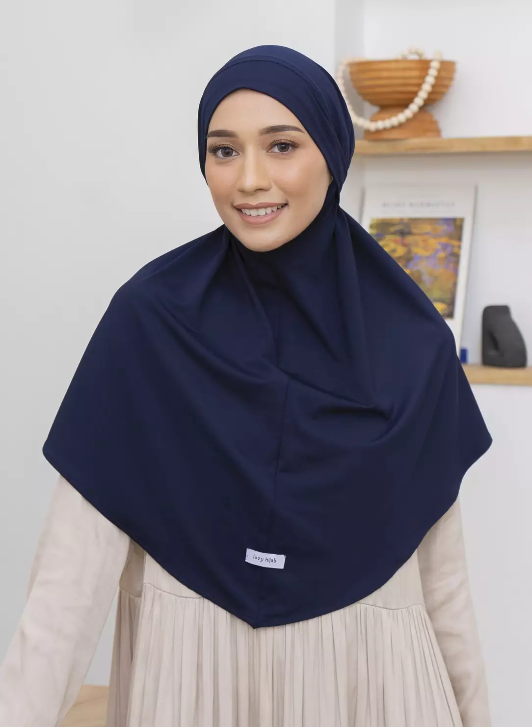 Jual Lozy Hijab Wafa Instan (French Khimar) Navy Original 2025 | ZALORA Indonesia