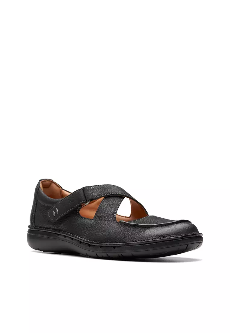 Buy CLARKS Clarks Un Loop Strap Black Leather Shoes Online | ZALORA ...